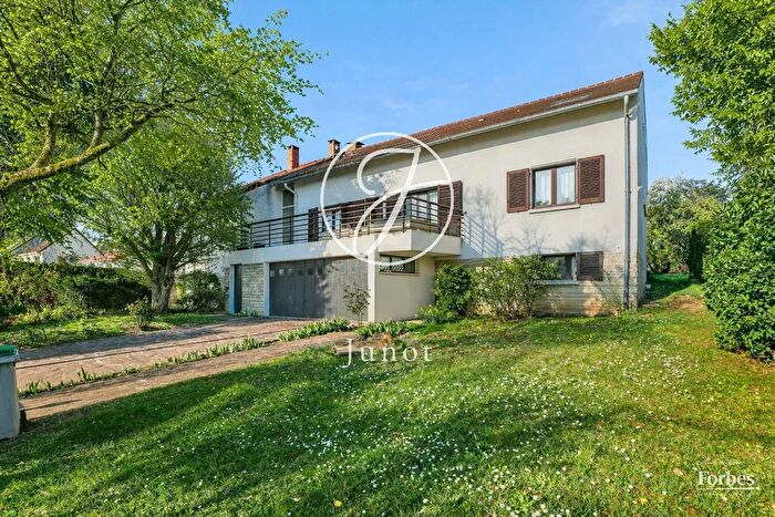 Maison 12 pièces à Rueil-Malmaison, Mont Valerien, à vendre