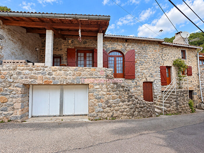 Mayres - Maison 6 pièces à vendre