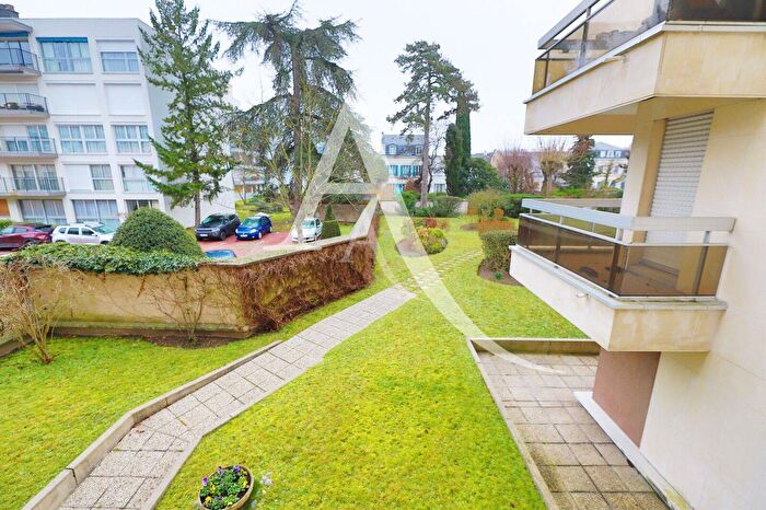 Appartement à louer - Gare, Chatou - 2 pièces - 1 chambre