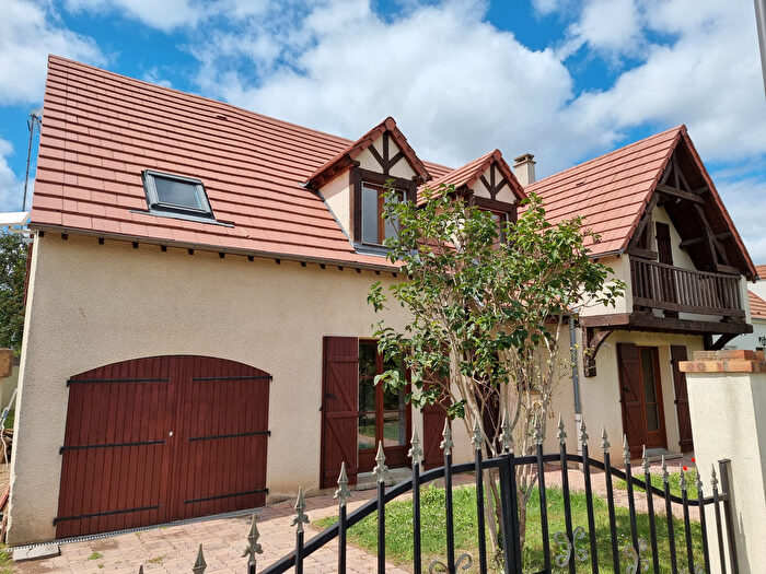 Maison à vendre - Vaux-le-Pénil - 7 pièces - 4 chambres