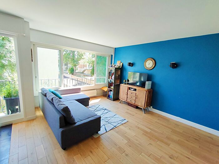 Appartement à vendre - Ville-dAvray - 3 pièces - 2 chambres