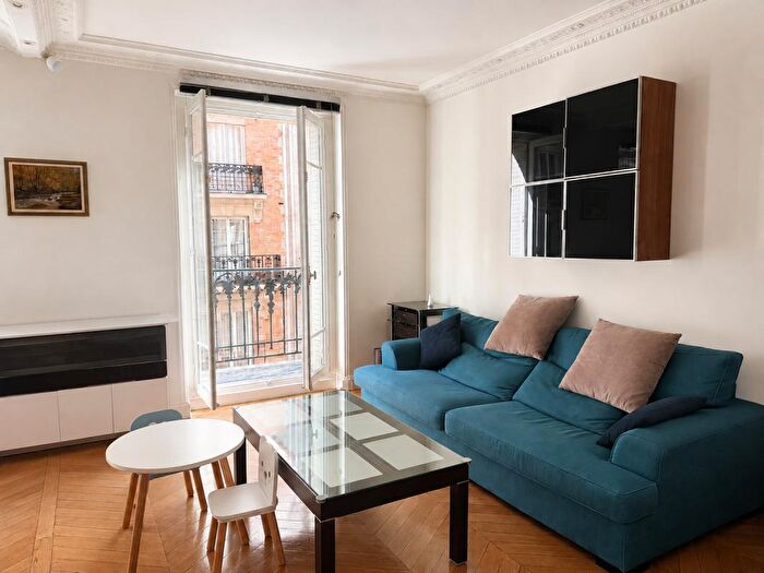 Appartement 3 pièces à Paris 7ème, Breteuil, à louer