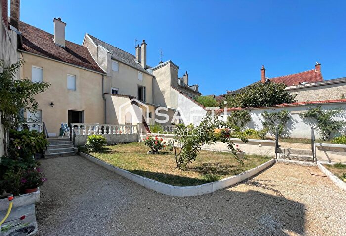 Maison 11 pièces à Châtillon-sur-Seine, à vendre