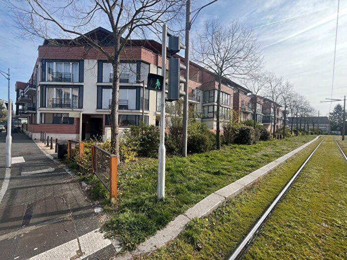 Appartement 2 pièces à vendre - Fleury-les-Aubrais, Clos de la Grande Salle, Villevaude, Vallée, Ormes du Mail
