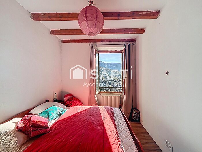 Maison à vendre - Saint-Claude - 6 pièces - 3 chambres