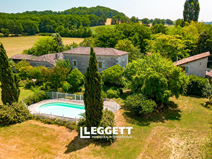 Maison 12 pièces à vendre - Montpezat-de-Quercy