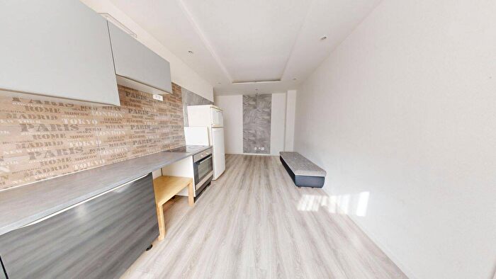 Cité Briand Sud, Mulhouse : Appartement 2 pièces à louer
