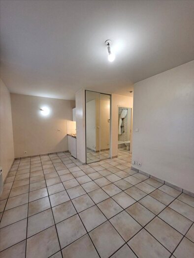 Appartement à louer - Val dArtiere-Puy dAubiere, Aubière - 1 pièce