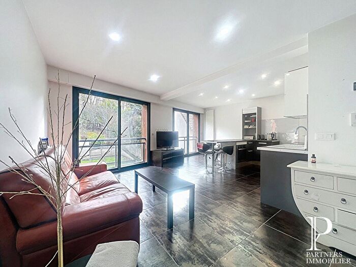 Appartement à louer - Les Coteaux, Bry-sur-Marne - 4 pièces - 3 chambres