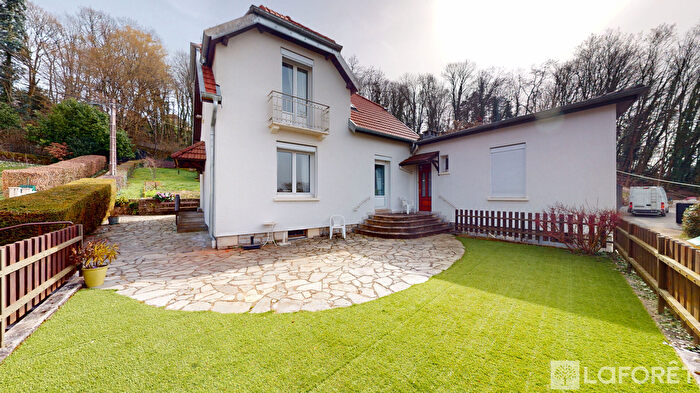 Maison à vendre - Besançon, Bregille, Prés de Vaux - 7 pièces - 4 chambres