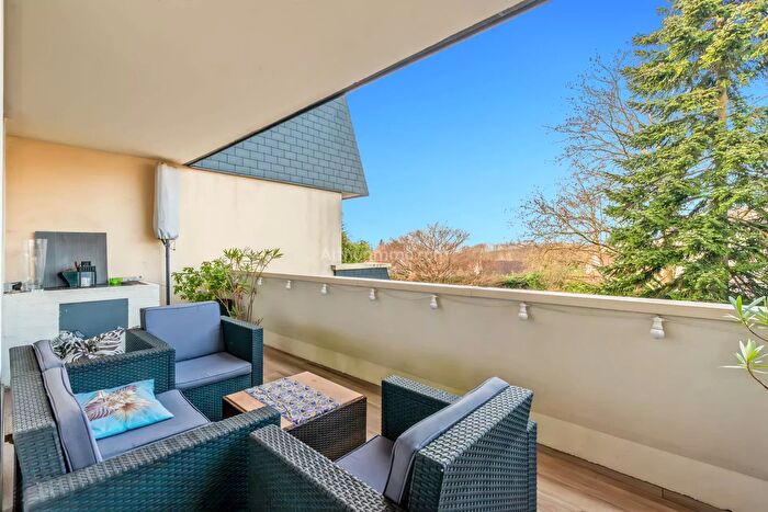 Appartement à vendre - Thorigny-sur-Marne - 3 pièces - 2 chambres