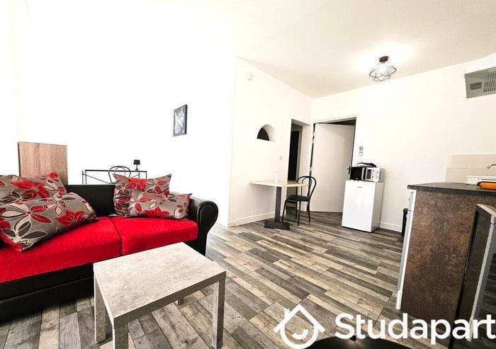 Appartement 1 pièce à louer à Savignac-les-Églises