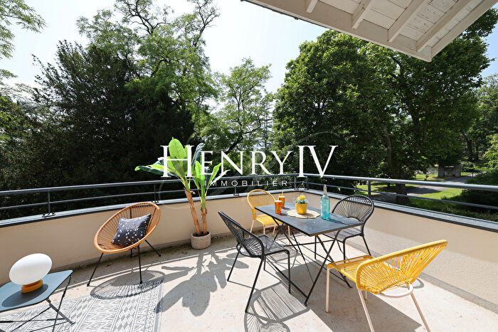 Appartement à vendre - Saint-Nazaire-les-Eymes - 4 pièces - 3 chambres