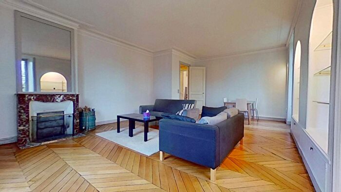 Appartement à louer - Le Village, Louveciennes - 3 pièces - 2 chambres