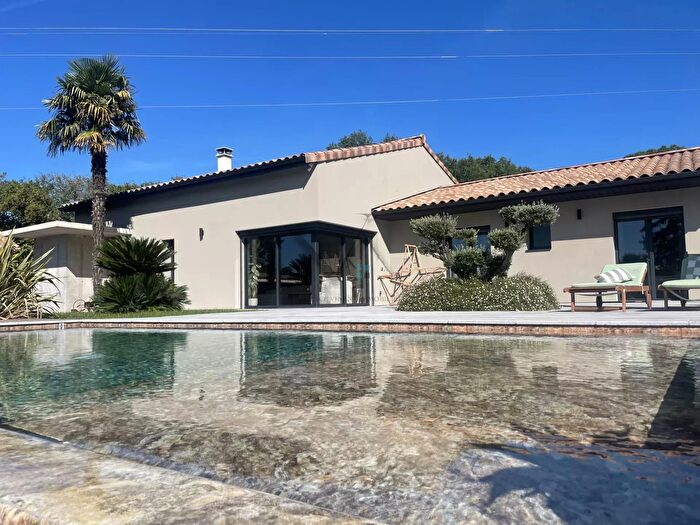 Maison à vendre - Châteauneuf-du-Rhône - 5 pièces - 3 chambres