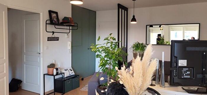 Appartement à louer - Casse Martin, LIsle-Jourdain - 2 pièces - 1 chambre