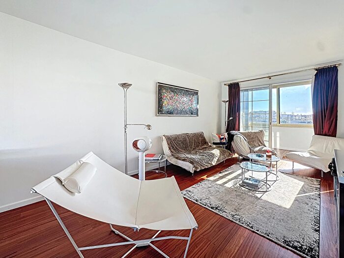 Appartement à vendre - Cannes, Prado, République - 2 pièces - 1 chambre