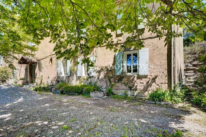 Aix-en-Provence - Maison 8 pièces à louer