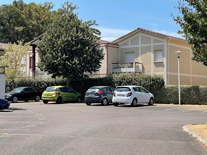 Saint-Pierre-du-Mont - Appartement 2 pièces à vendre