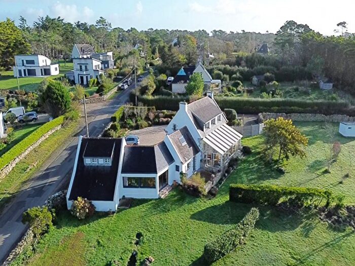 Maison à vendre - Plouhinec - 7 pièces - 5 chambres