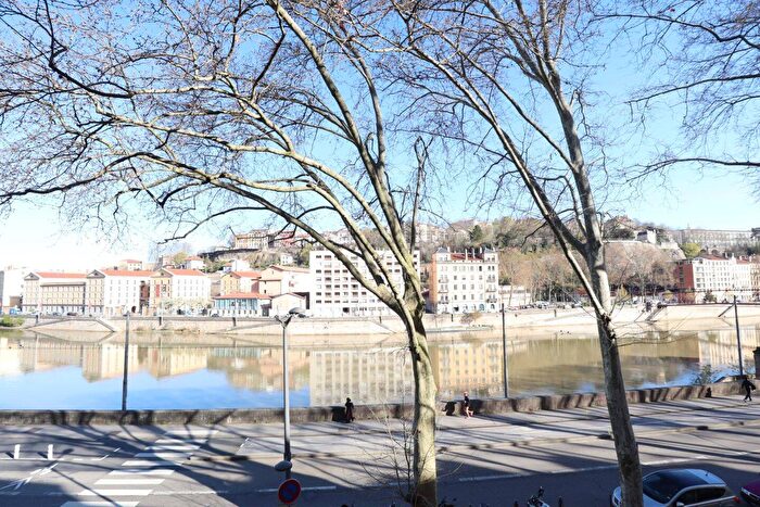 Appartement à louer - Lyon ème arrondissement - 2 pièces - 1 chambre