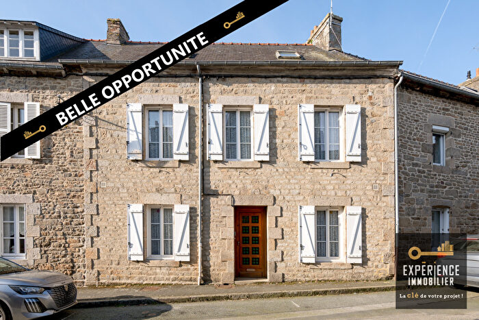 Maison à vendre - Quintin - 6 pièces - 4 chambres