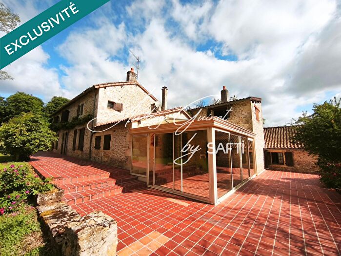 Maison 12 pièces à vendre - Ayron