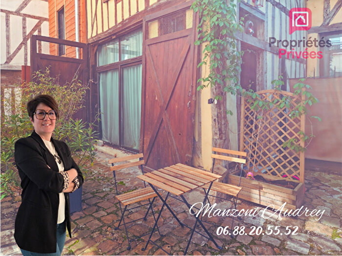 Troyes, Cathédrale : Maison 4 pièces à vendre