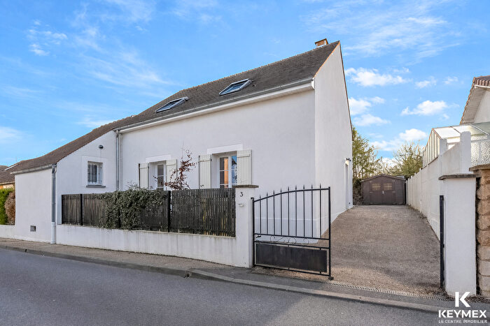 Maison à vendre - Champagne-sur-Oise - 5 pièces - 3 chambres