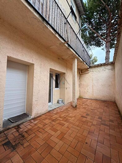 Appartement à louer - Alexis-Montlouis, Montélimar - 3 pièces - 2 chambres