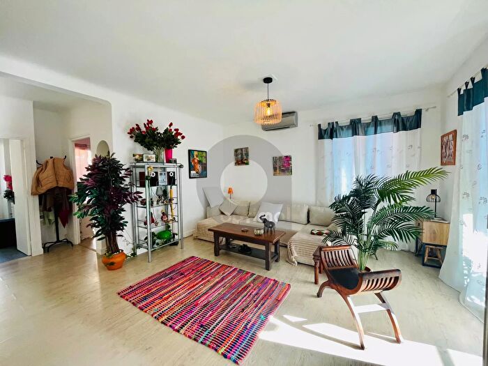 Appartement à vendre - Menton, Hôtel de Ville, Vieille Ville, Musée, Madone, Carnolès - 2 pièces - 1 chambre