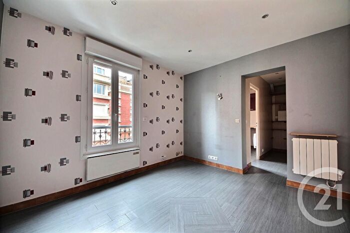 Appartement à louer - Ivry-sur-Seine, Parmentier, Marat, Robespierre - 2 pièces - 1 chambre