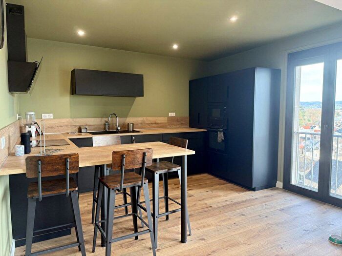 Bouquet, Brive-la-Gaillarde : Appartement 3 pièces à louer