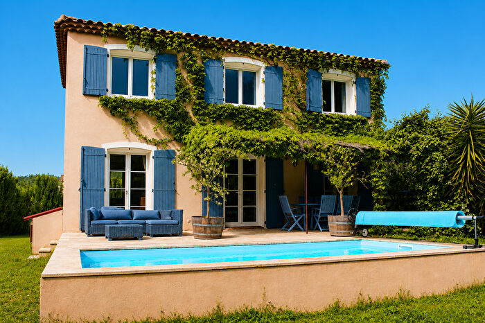 Maison 6 pièces à Paradou, à vendre