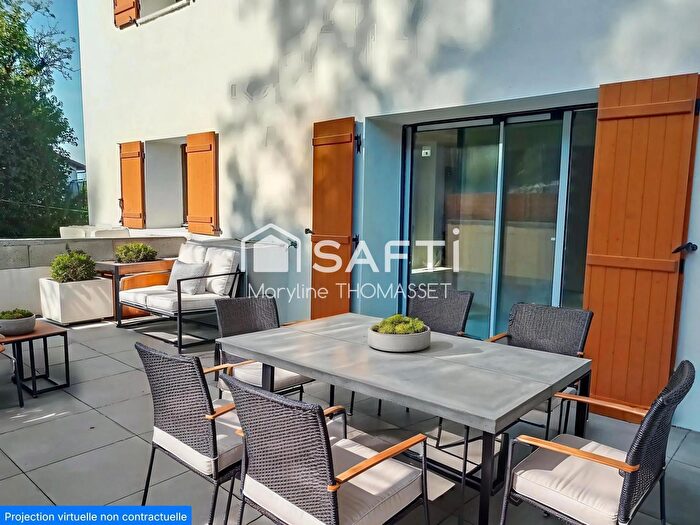 Appartement à vendre - Cuvat - 5 pièces - 4 chambres