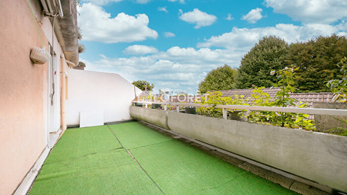 Appartement à vendre - Roissy-en-Brie - 3 pièces - 2 chambres