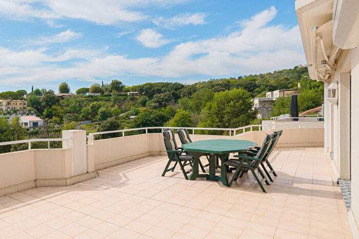 Appartement à vendre - Mandelieu-la-Napoule, Les Termes - 4 pièces - 3 chambres