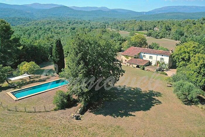 Maison à vendre - Tourrettes - 10 pièces - 6 chambres