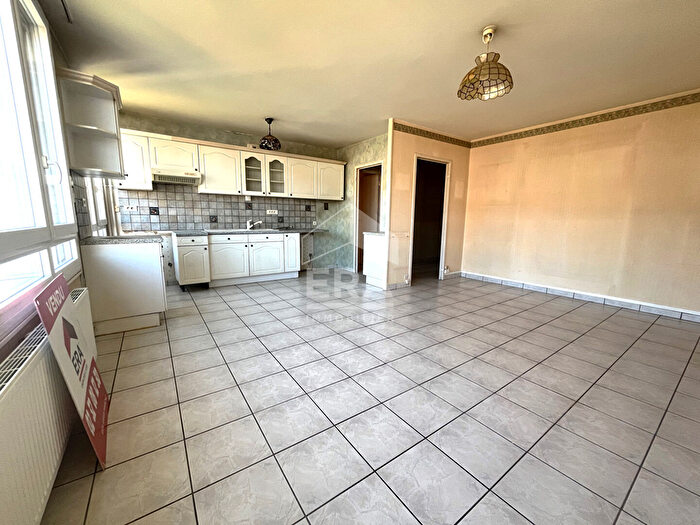 Appartement à vendre - Déville-lès-Rouen - 3 pièces - 2 chambres