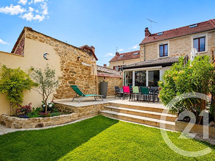 Maison 5 pièces à Champagne-sur-Oise, à vendre