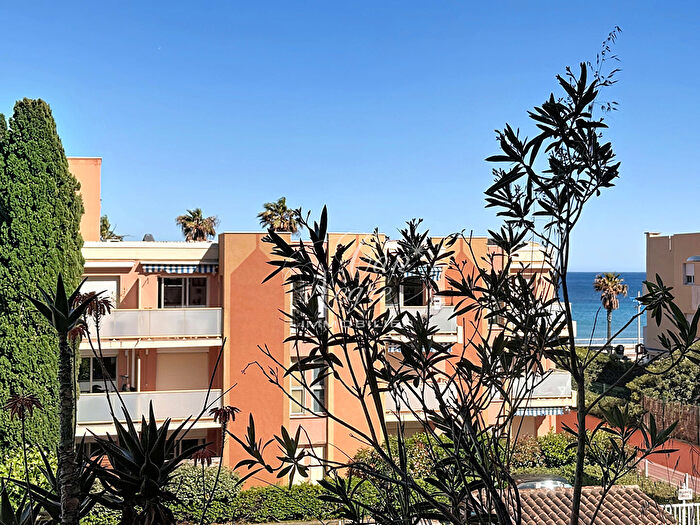 Appartement 1 pièce à vendre à Cavalaire-sur-Mer, Centre-ville