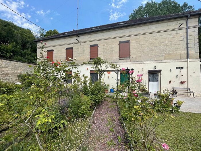 Saint-Vaast-lès-Mello : Maison 7 pièces à vendre