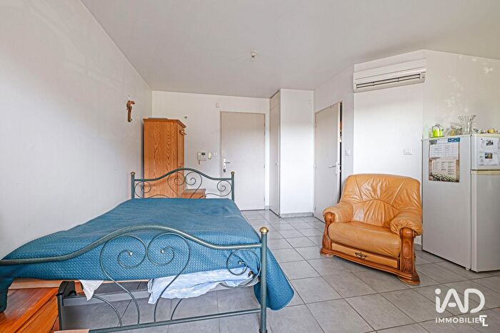 Appartement à vendre - Saint-Quentin-la-Poterie - 2 pièces - 1 chambre