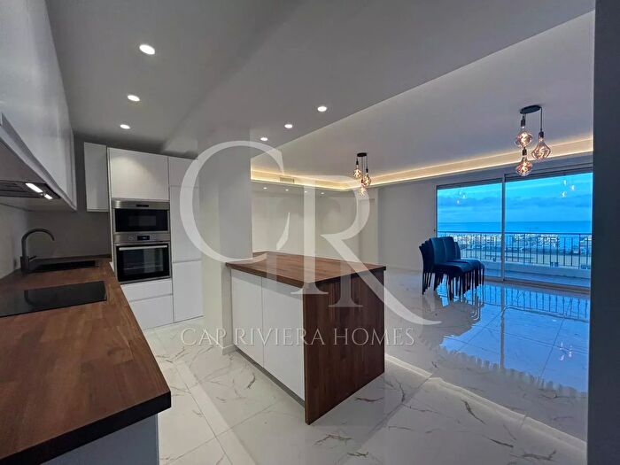 Appartement 5 pièces à vendre à Roquebrune-Cap-Martin, Carnolès, Gare, Cap Azur