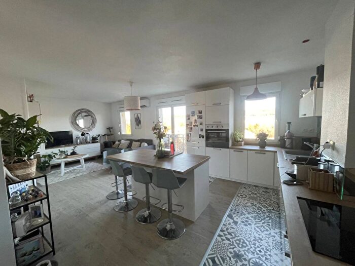 Appartement à louer - Mazac-Viget, Saint-Privat-des-Vieux - 2 pièces - 1 chambre