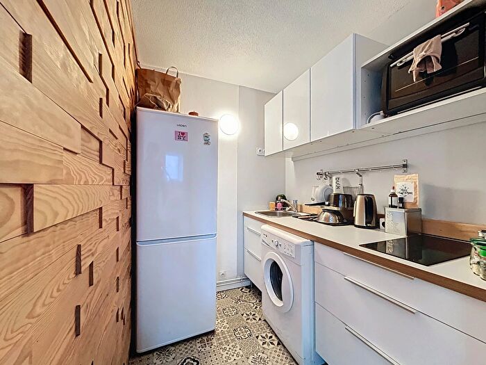 Appartement à louer - Aix-les-Bains, Centre-ville - 2 pièces - 1 chambre