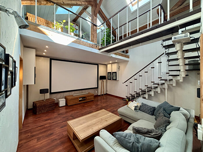 Appartement à vendre - La Roche-sur-Foron - 6 pièces - 5 chambres