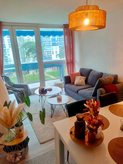 Appartement à louer - Mérignac, Capeyron - 3 pièces - 2 chambres