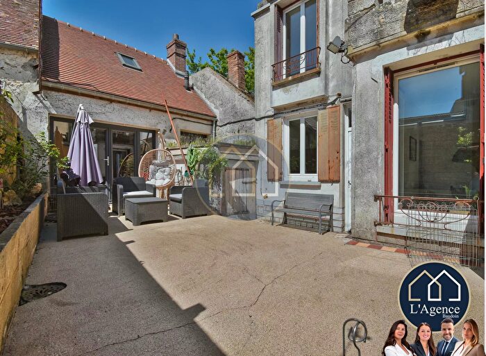 Maison à vendre - Auneau - 7 pièces - 5 chambres