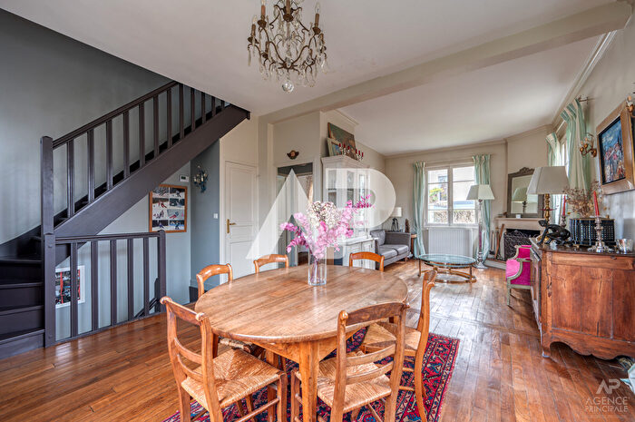 Maison à vendre - Rueil-Malmaison, Mazurieres - 7 pièces - 5 chambres